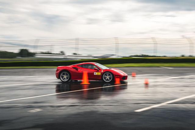 Corso Pilota - The Official Ferrari Driving School